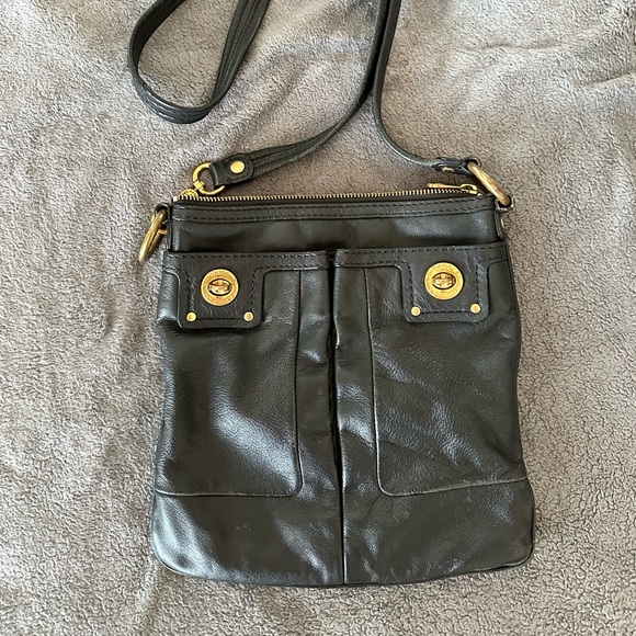 Marc By Marc Jacobs | Bags | Marc By Marc Jacobs Totally Turnlock ...